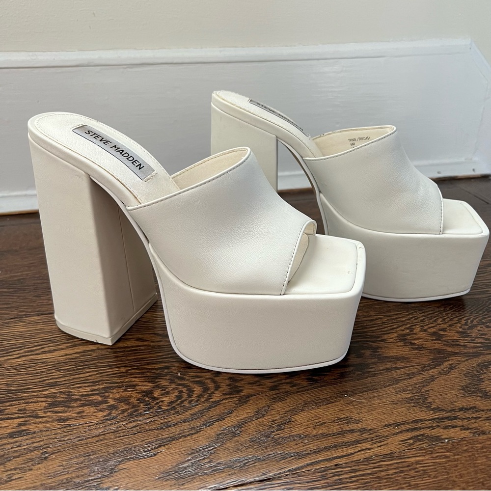 Steve Madden Trixie White Platform Heel - Gem